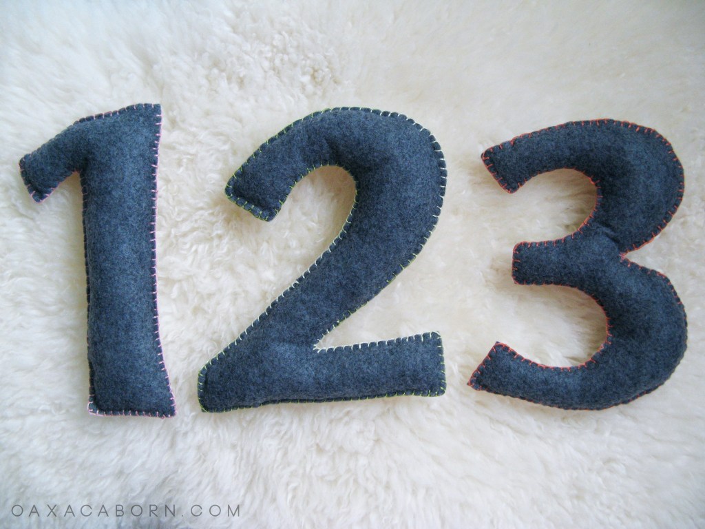 HANDMADE :: DIY Large Felt Numbers Tutorial – The Oaxacaborn Blog