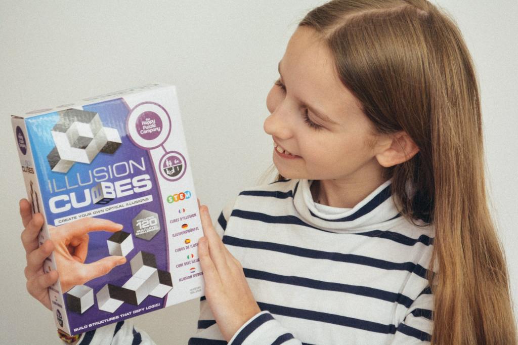 Illusion Cubes: Create Your Own Optical Illusions – The Oaxacaborn Blog